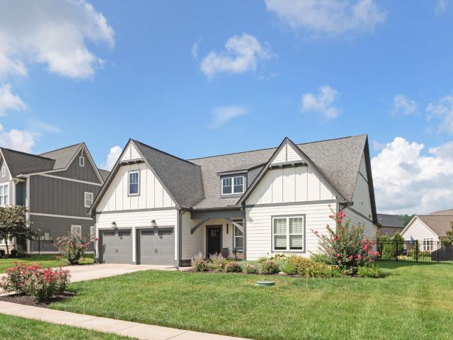 7569 Delancey Dr