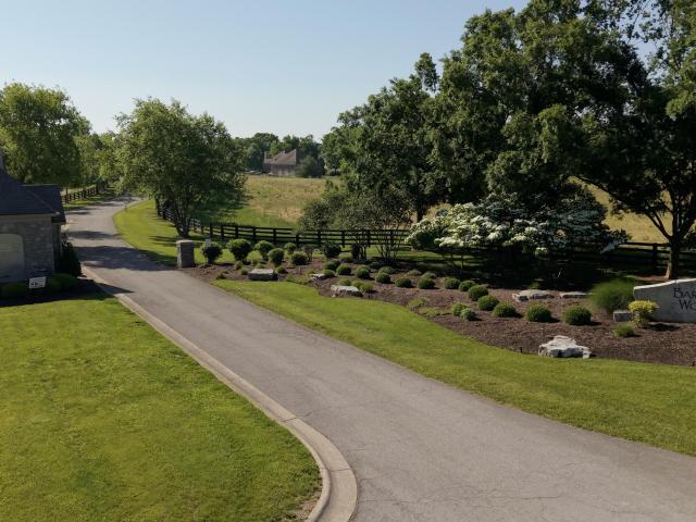 7569 Harrodsburg Road