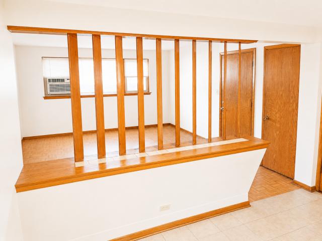 7560 Waukegan Road # GC