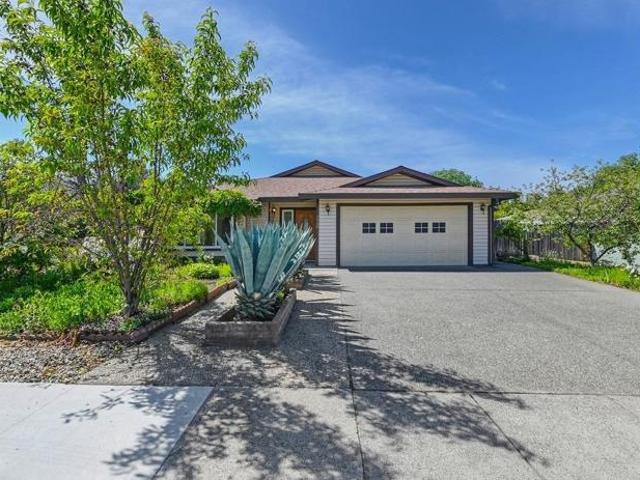 7560 Widgeon Way, Fair Oaks, CA 95628