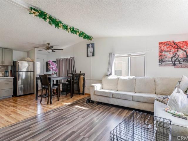 7560 Woodman Pl, Unit 65, Van Nuys, CA 91405 | MLS #SR26069