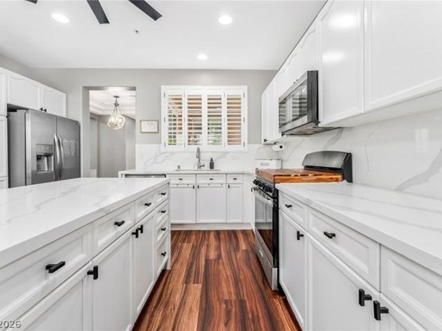 7561 Cutting Edge Ct, Las Vegas, NV 89149