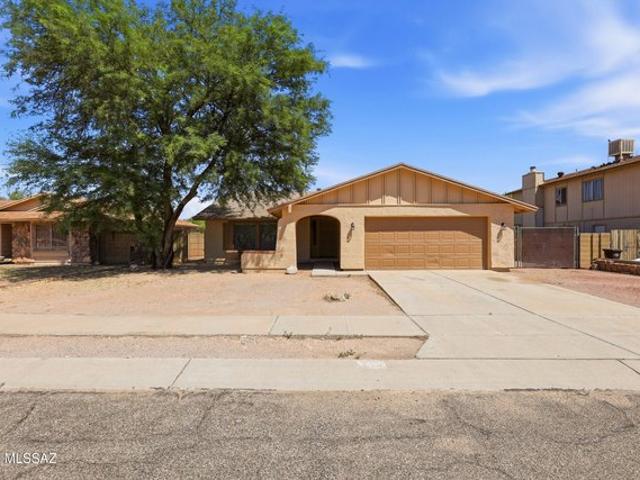 7561 S Via Hermosa, Tucson, AZ 85746
