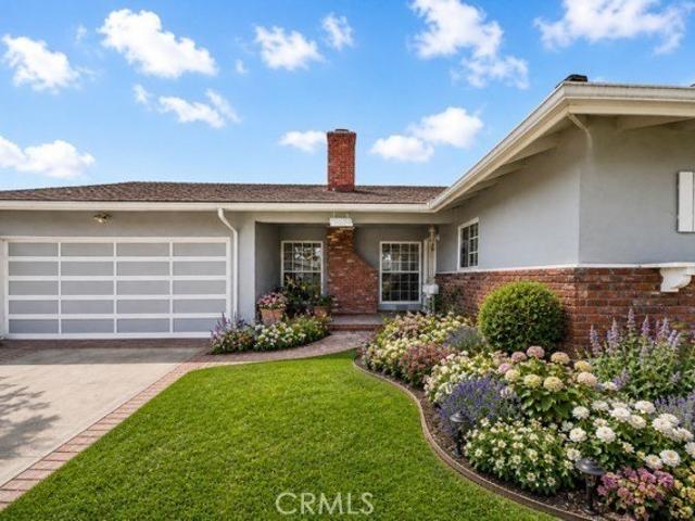 7562 Alhambra Dr, Huntington Beach, CA 92647