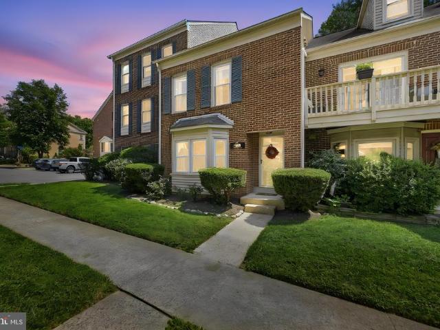7563 Chrisland Cove