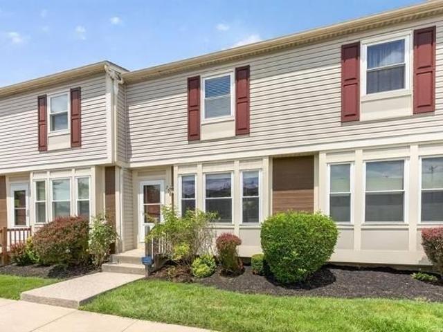 756 Cap Ln Unit 17C, Worthington, OH 43085