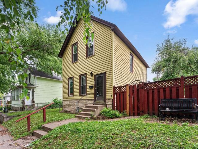 756 Desoto Street