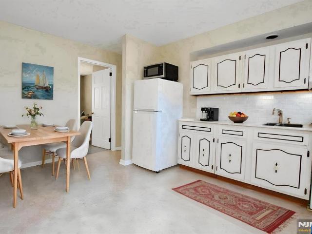 756 Hamilton Street # 3