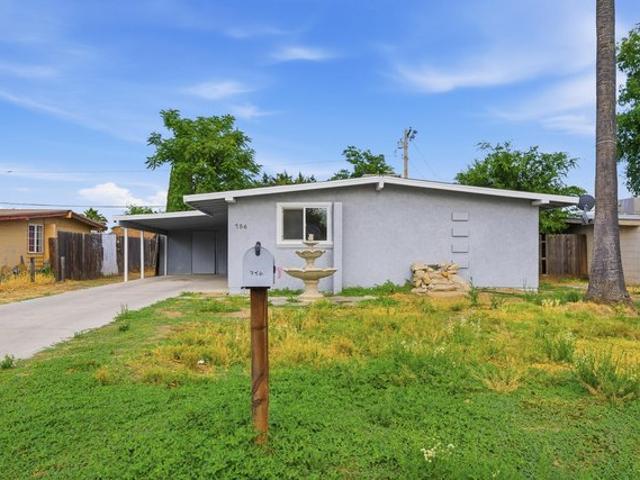756 S Oliver St, Tulare, CA 93274
