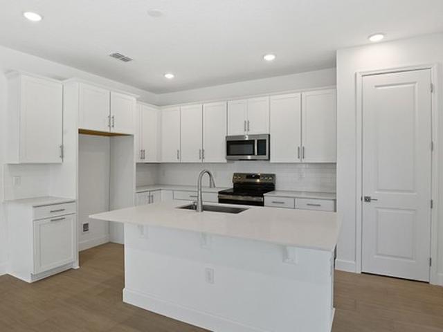 756 Wekiva Ridge Dr, Mount Dora, FL 32757