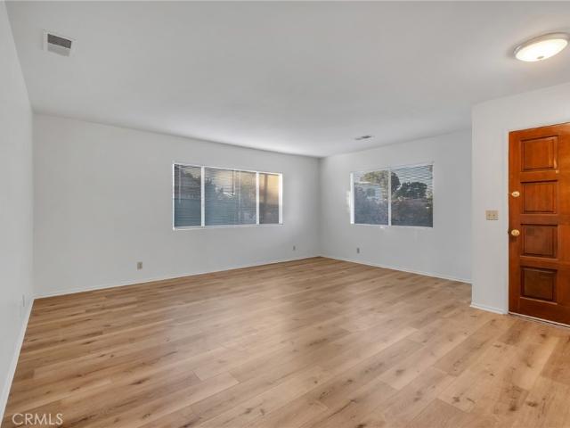 7574 Hastings