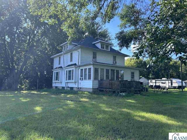 75750 th St, Saint James, MN 56081