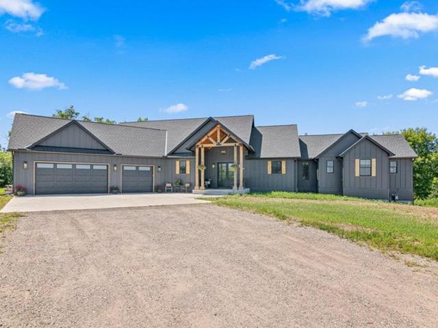 7575 Greenfield Rd, Loretto, MN 55357