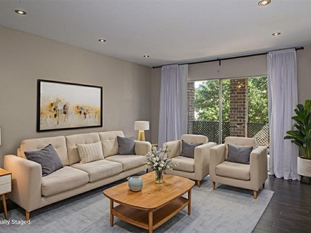 7575 Katy Fwy Apt 77, Houston, TX 77024