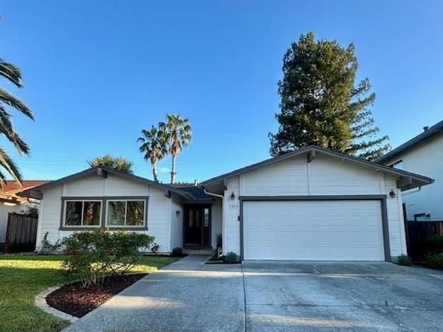 7577 Bollinger Rd, Cupertino, CA 95014