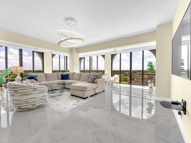 7578 Regency Lake Dr Apt 802, Boca Raton, FL 33433