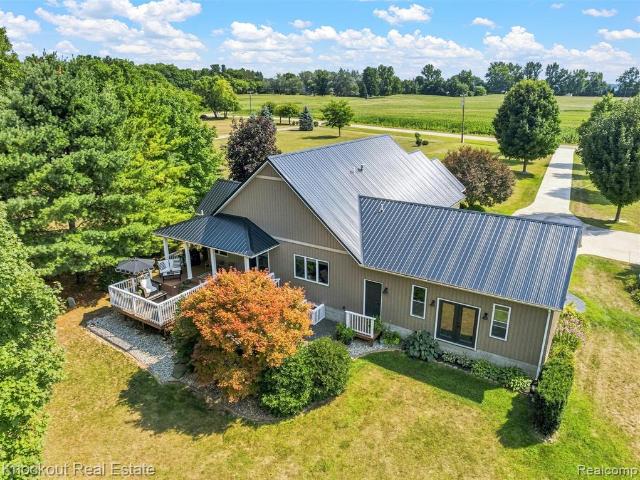 7578 Waters Edge Drive