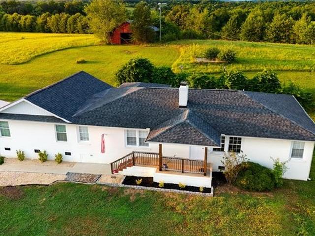757 Belle Shoals Rd, Pickens, SC 29671