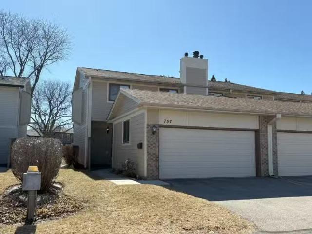 757 GROUSE Court, Deerfield, IL 60015