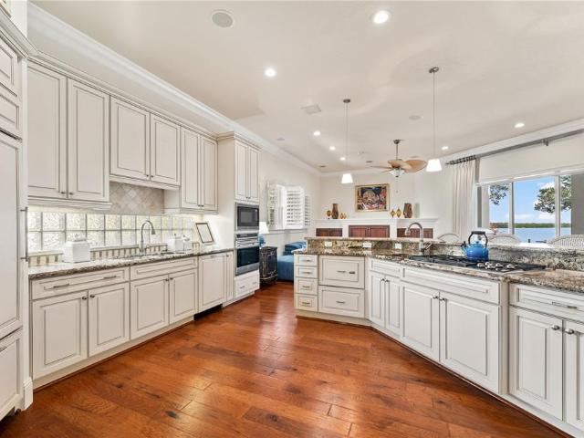 757 Hideaway Bay Dr, Longboat Key, FL 34228 | MLS #A4667