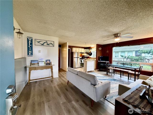 757 Ocean Ct NW, Unit 13, Ocean Shores, WA 98569 | MLS #2467