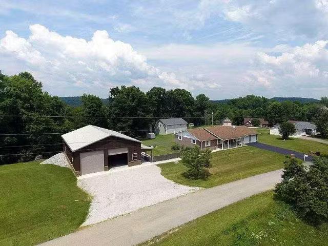 757 Old Lock 21, Monticello, KY 42633 648183290