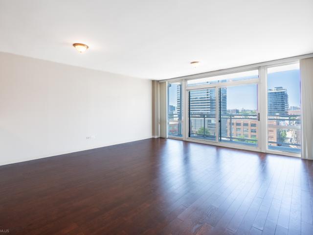757 N Orleans Street # 805