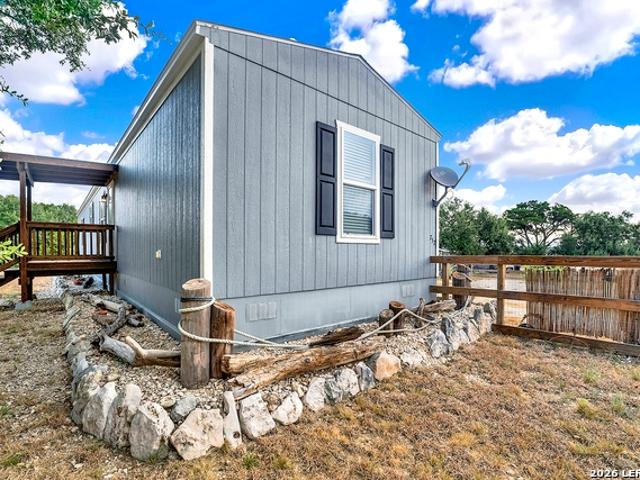 757 Private Road 1517