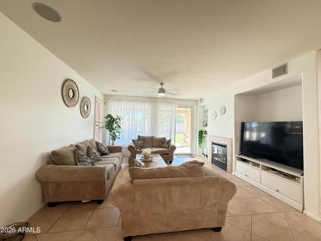 757 W ALOE Place