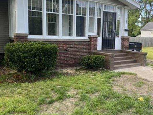 757 Washington Ave, Muskegon, MI 49441
