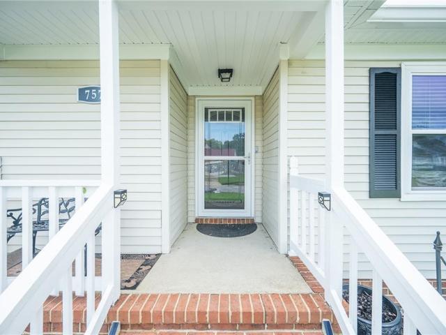 757 Willow Bend DR
