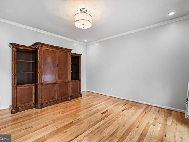 7584 Sweetgum Court