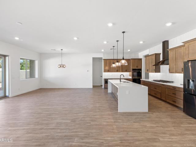 7584 W Evans Dr, Peoria, AZ 85381 | MLS #6982 | Compass
