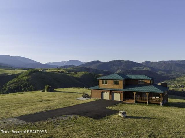 7585 S Squaw Creek Rd, Jackson, WY 83001