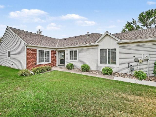 7586 Ojibway Park Bay