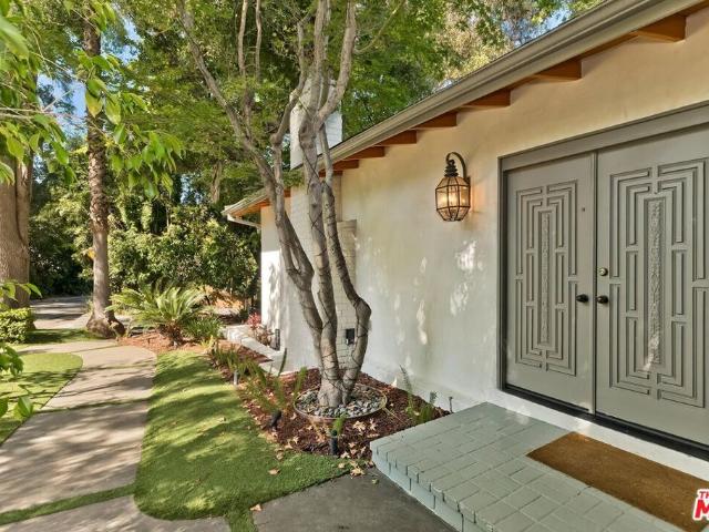 7586 Woodrow Wilson Drive