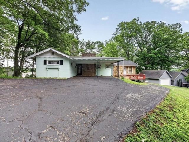 7588 N Blue Heron Dr, Unionville, IN 47468