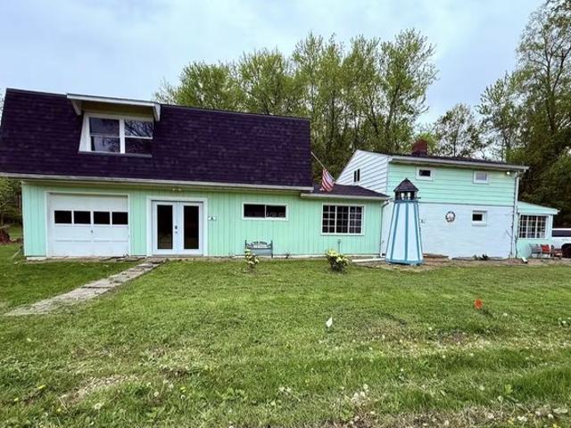 7588 Hurlbert Rd, Jamestown, PA 16134