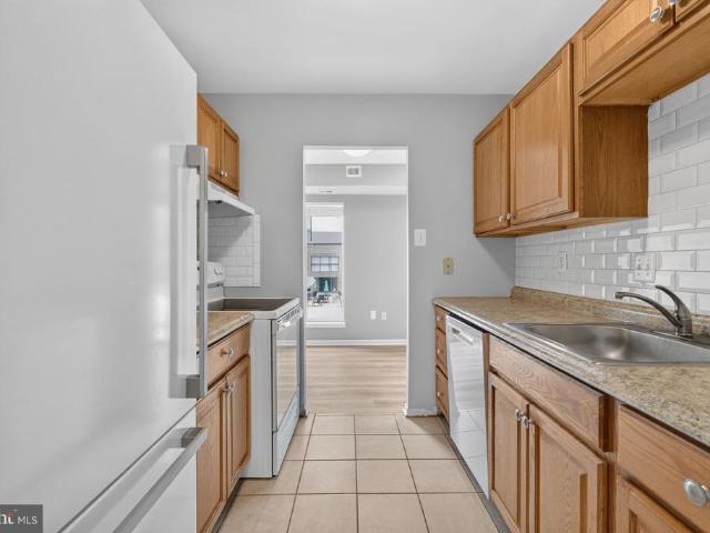7589 Margate # 1C 103
