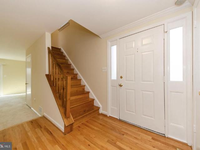 7589 Chrisland Cove