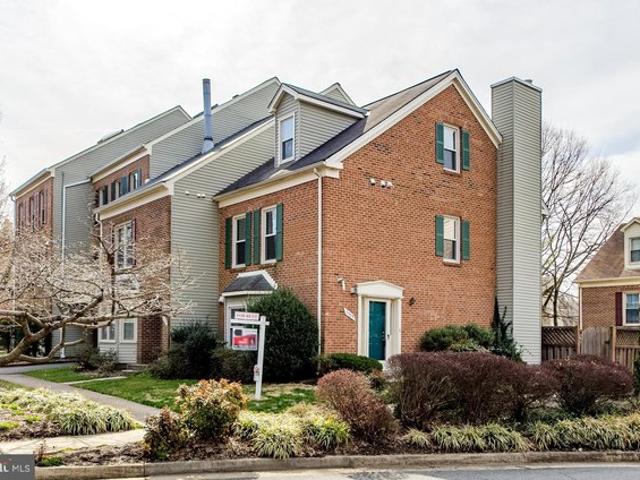 7589 Chrisland Cv, Falls Church, VA 22042