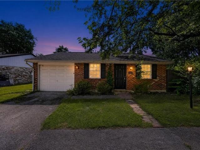 7589 Pomeranian Dr, Huber Heights, OH 45424