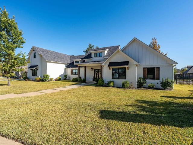 7580 Northlake Dr, Tyler, TX 75703 | MLS #25016 | Compass