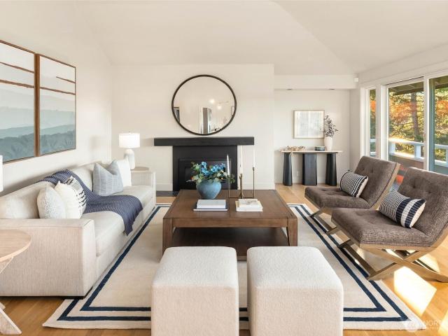 7580 SE 71st Street, Mercer Island, US, WA