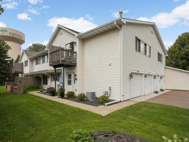 7580 13th St N, Oakdale, MN 55128