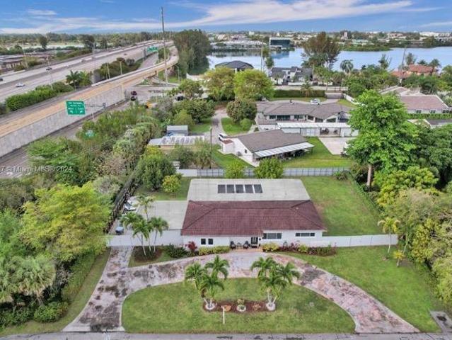 7581 SW 57th Terrace, Miami, FL 33143