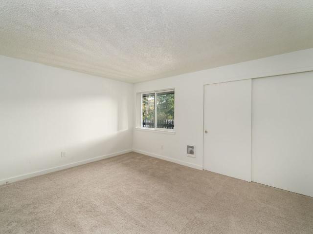 7582 SW Hunziker Rd. 2 Bedroom Apartment for Rent at 7582 Sw Hunziker Rd, Tigard, OR 97223 Tigard Neighborhood Area 5