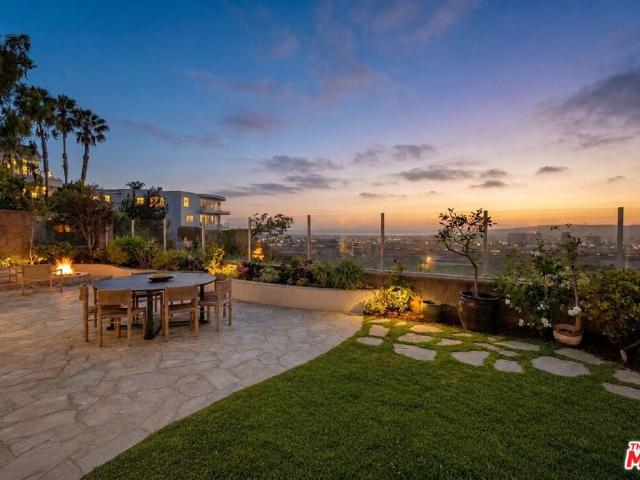 7583 Shore Cliff Drive