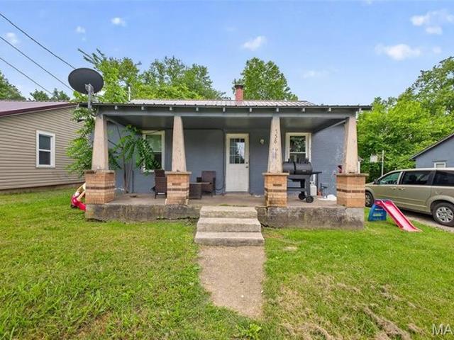 758 766 Mizer St, Lebanon, MO 65536