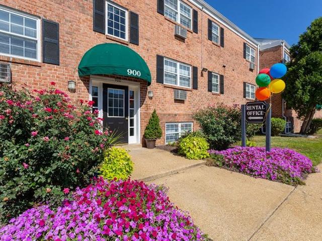 758 Christiana Rd, Newark, DE 19713